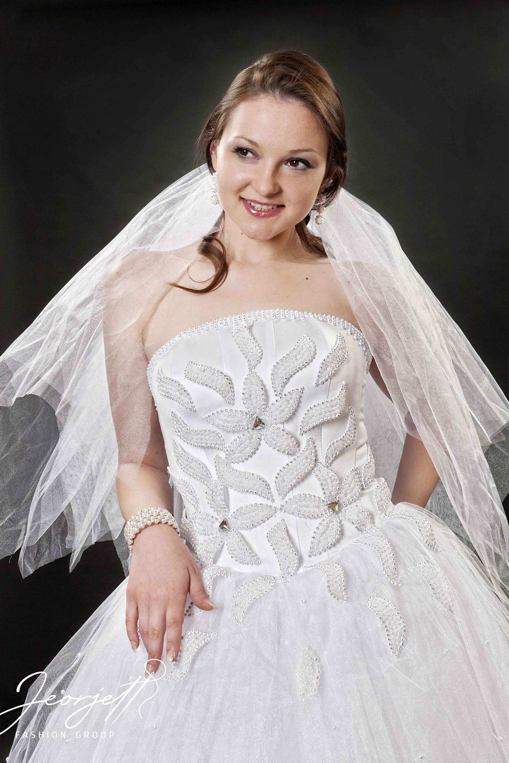 J-006 | Jeorjett Dress